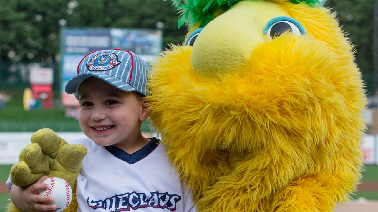Meet Buster | BlueClaws
